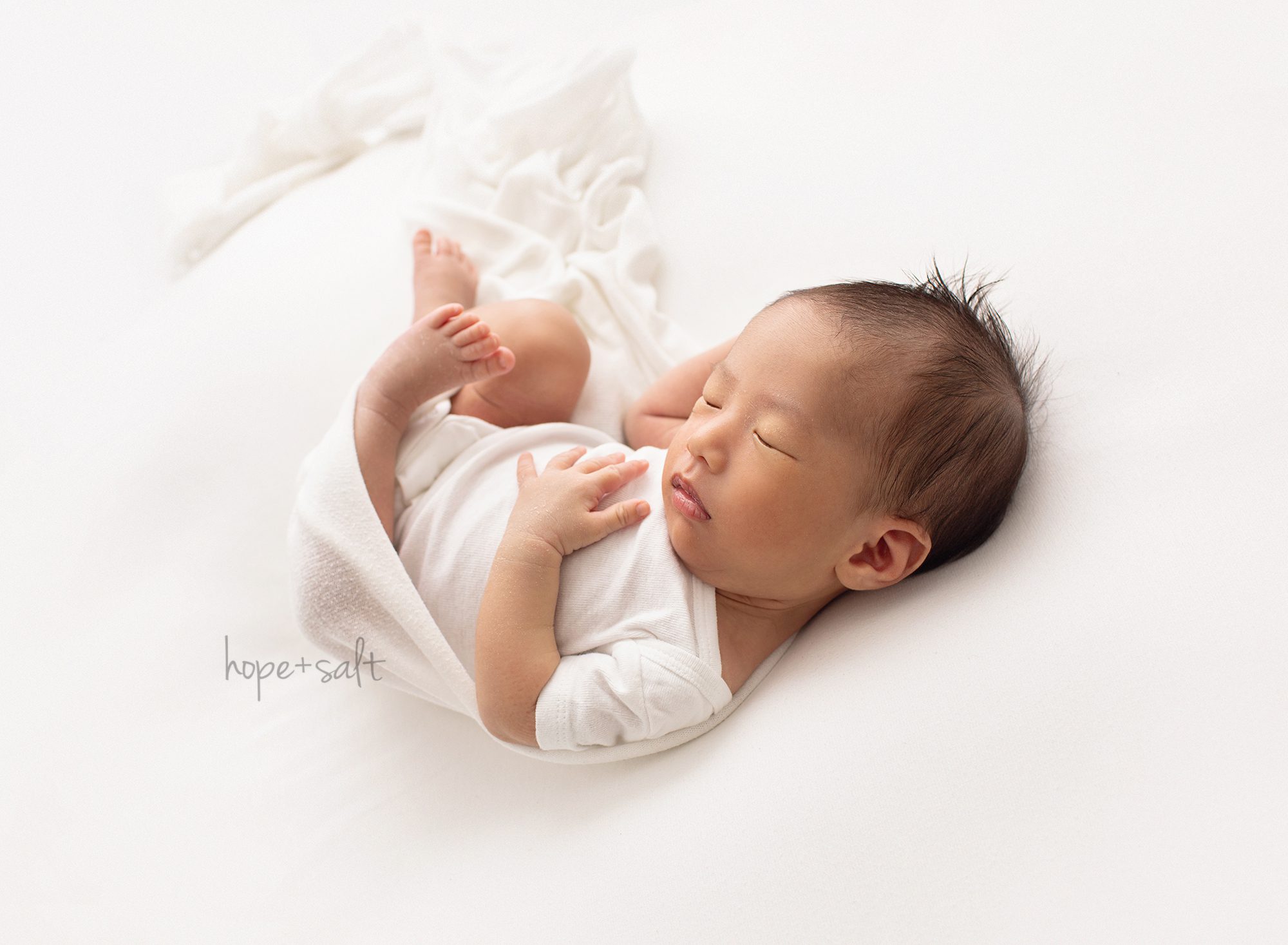 Simple Timeless Studio Session for Baby A – Oakville Newborn ...